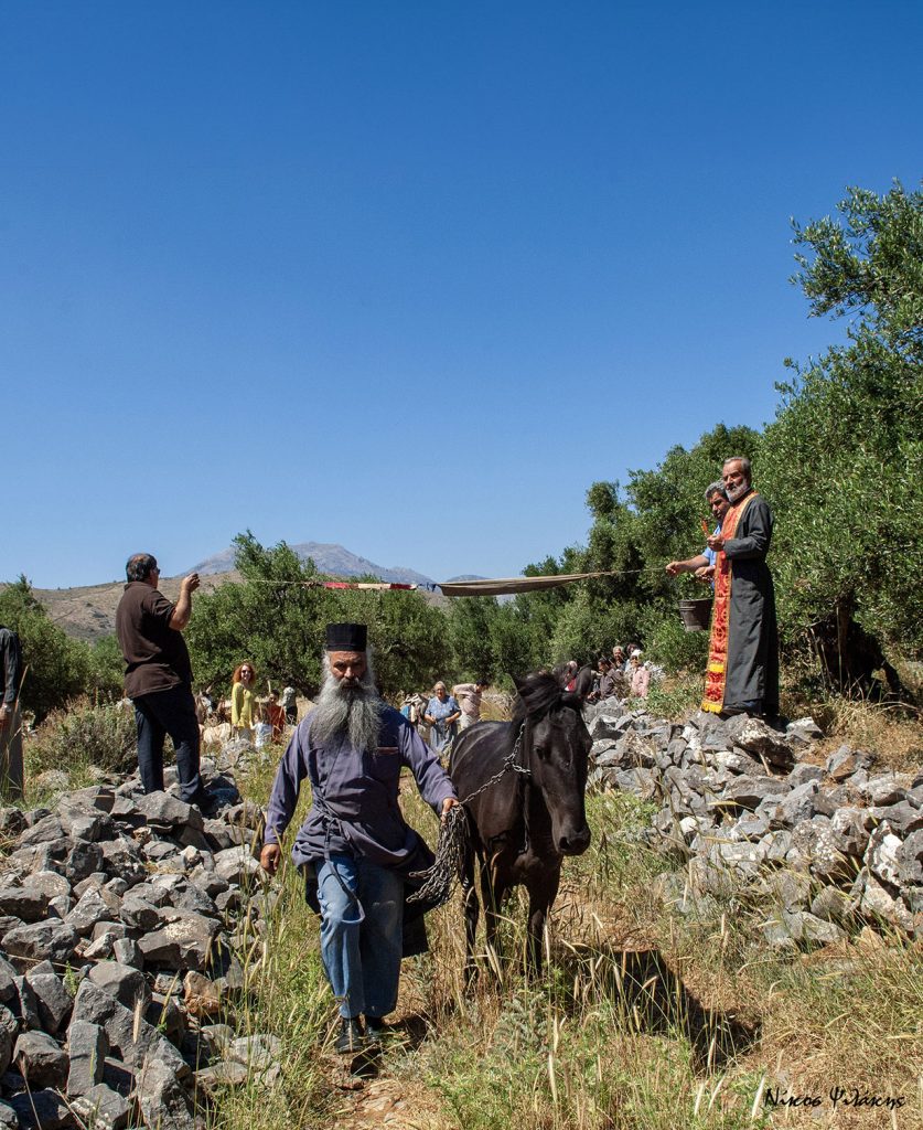 Έκθεση Φωτογραφίας του Νίκου Ψιλάκη, ΚΡΗΤΗ: Νήσος λαλέουσα - BEST magazine
